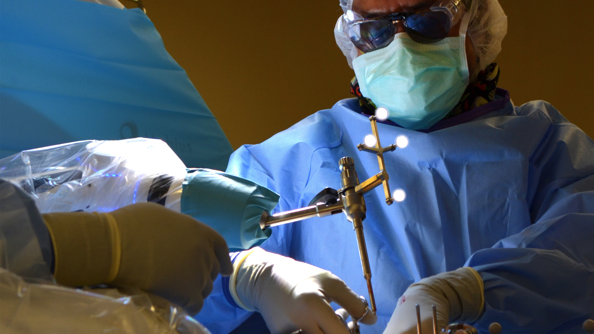 Cirq Robot Spine Surgery | Riverside Healthcare Illinois